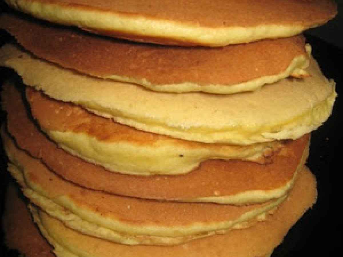 Clatite pufoase - 8 rețete - Petitchef