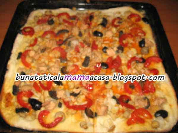 Pizza de post - Rețetă Petitchef