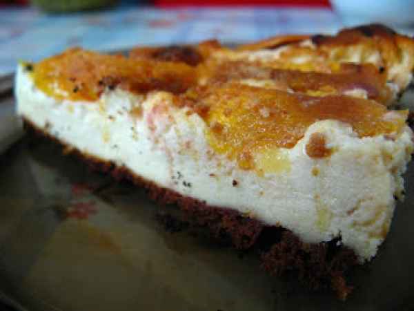 Patrate de cheesecake cu branza quark si lemon curd - Rețetă Petitchef