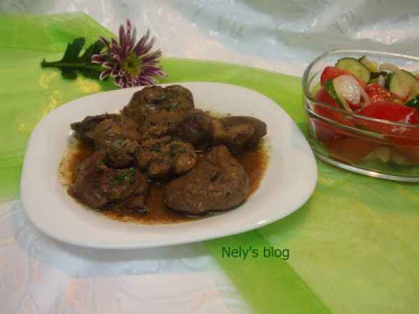 Ficatei de pui prajiti in unt - Rețetă Petitchef