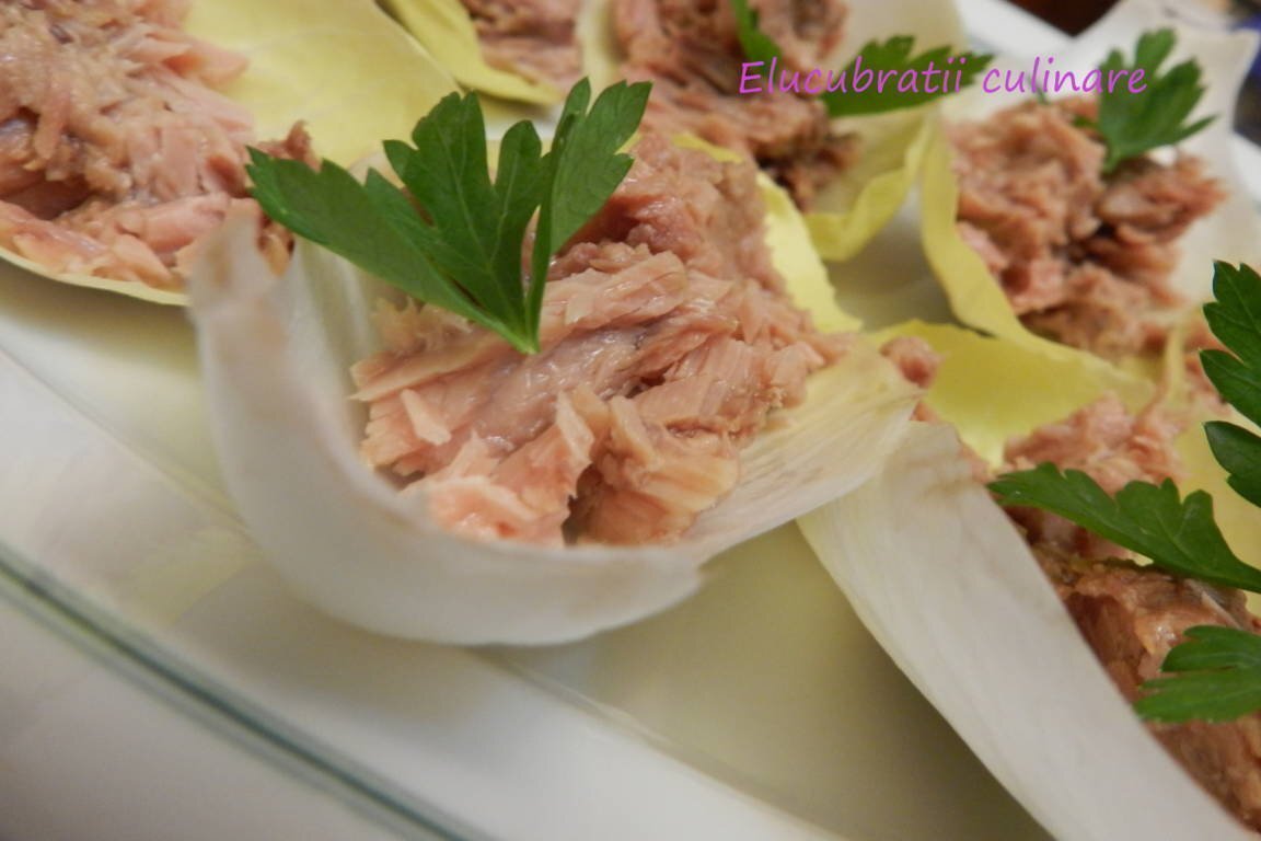 Andive umplute cu ton - Rețetă Petitchef