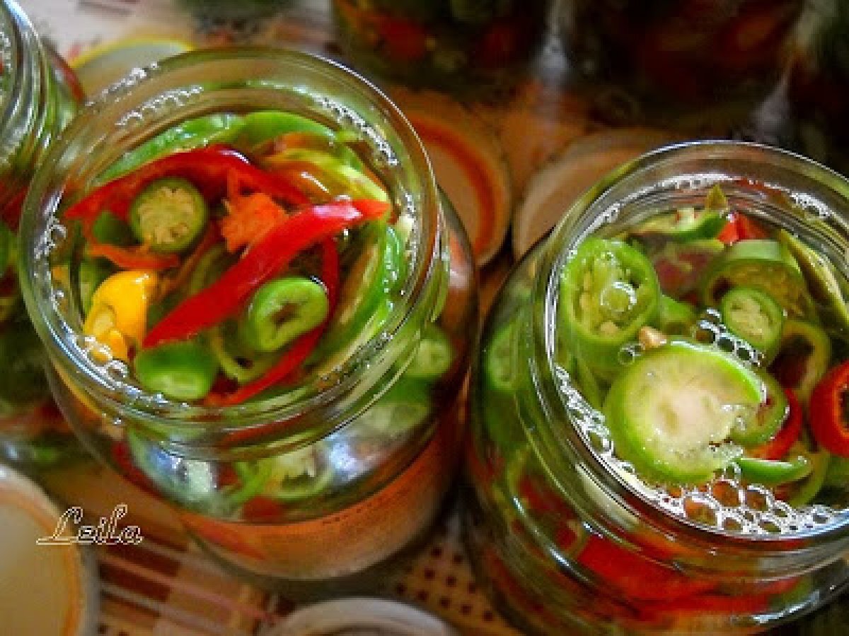 Ardei iuti in otet - Rețetă Petitchef