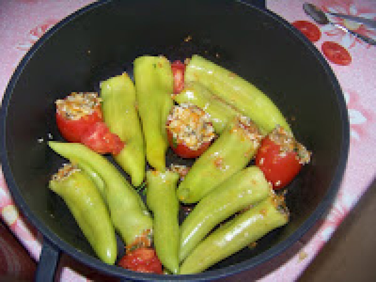 Rețetă de ardei și roșii umplute de post