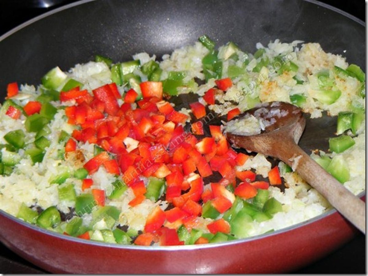 Ardei umpluti cu orez si legume - Rețetă Petitchef