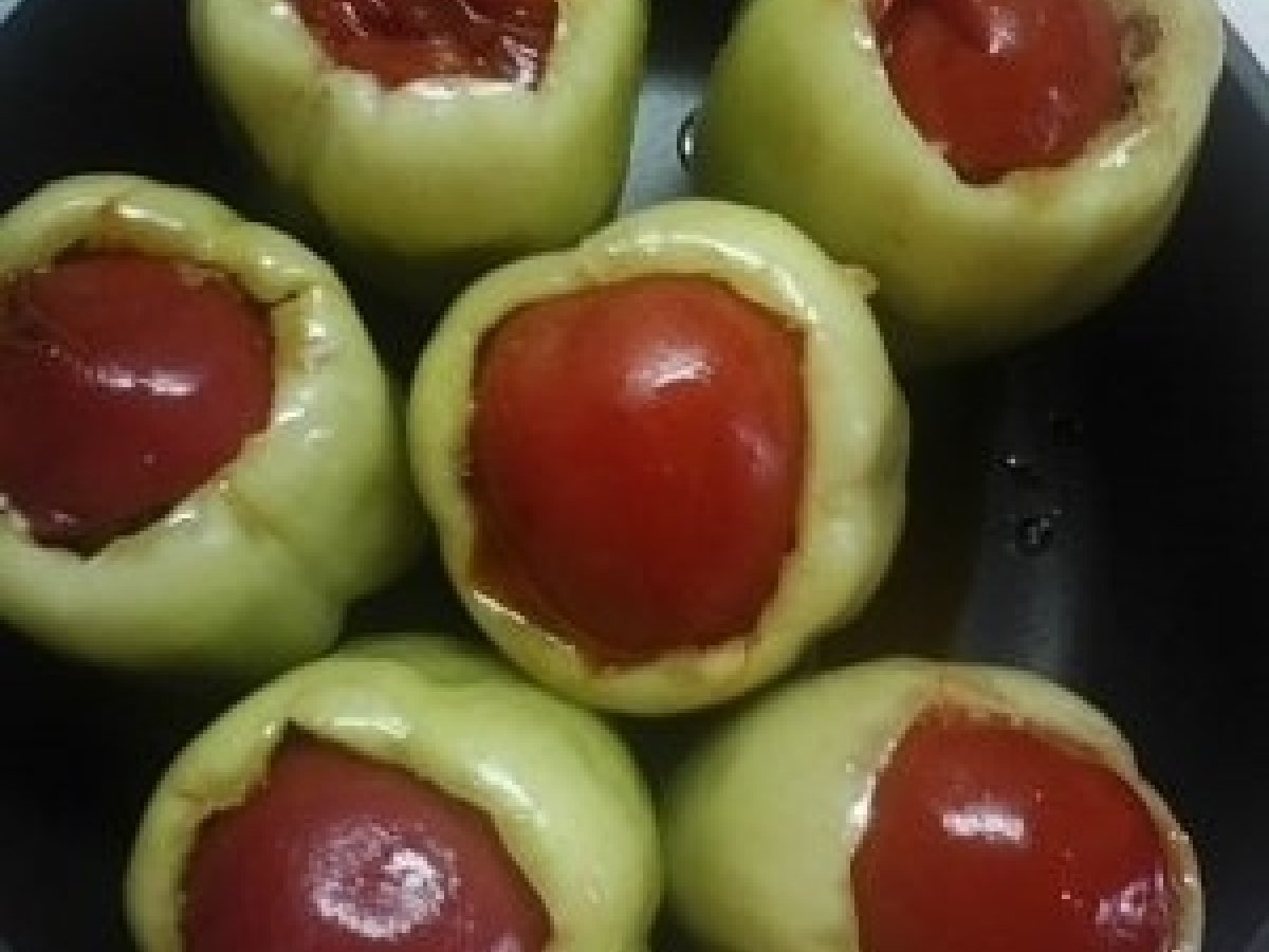 Ardei umpluti si sos - Rețetă Petitchef