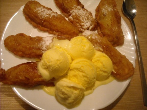 Rețetă de banane prăjite cu înghețată delicioasă