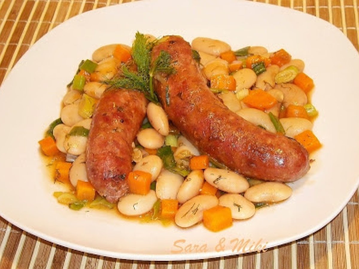 Carnati prajiti cu fasole uscata - Rețetă Petitchef