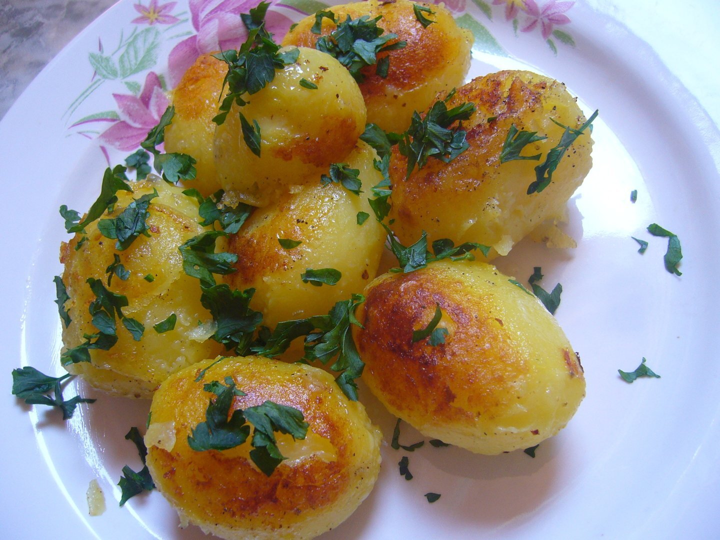 Cartofi noi cu verdeata, Rețetă Petitchef