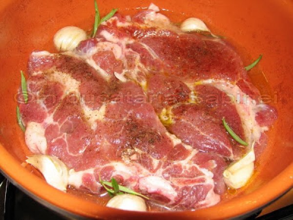 Rețetă de ceafă de porc la cuptor