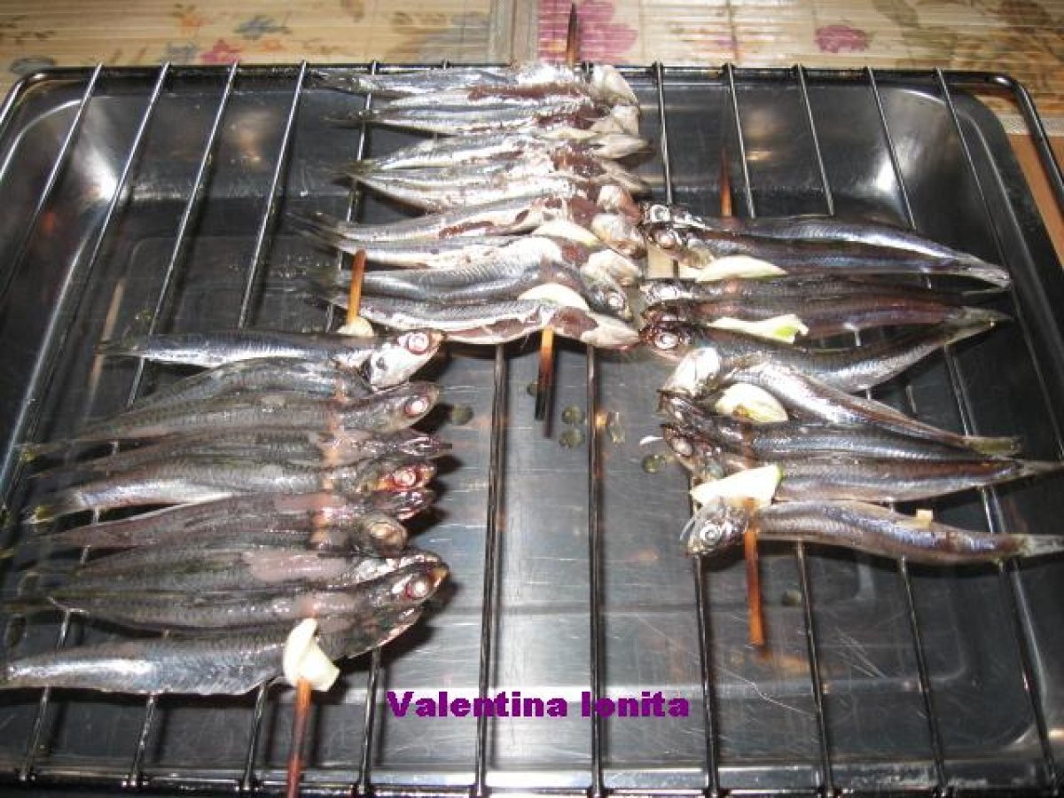 Ceatal la grill (gratar) cu sos alb - Rețetă Petitchef