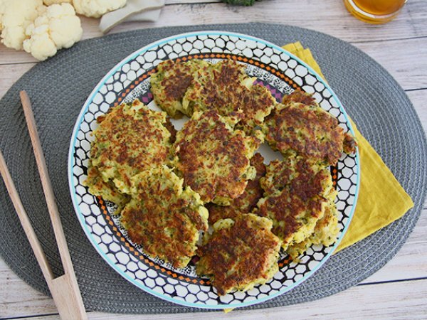 Chiftelute din broccoli si conopida - Rețetă Petitchef