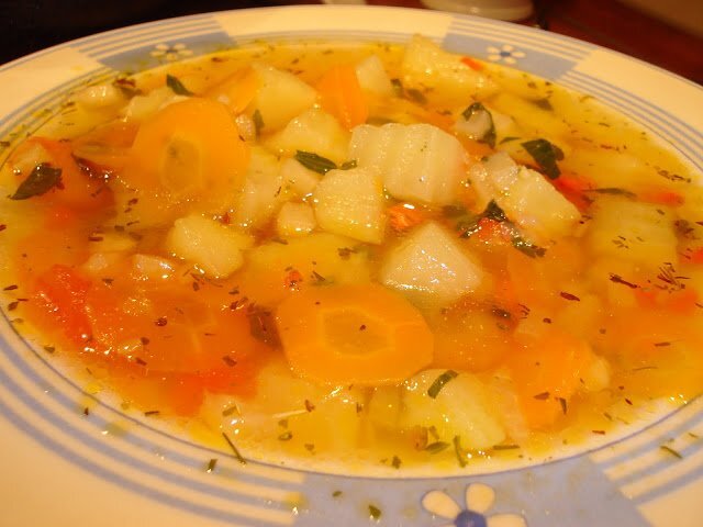 Rețetă de ciorbă de cartofi cu tarhon