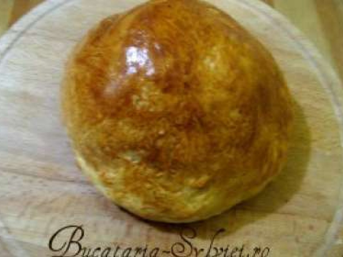 Ciorba de fasole boabe cu ciolan in paine - Rețetă Petitchef