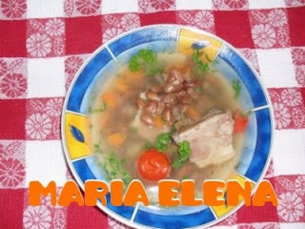 Rețetă de ciorbă de fasole tărcată cu afumătură