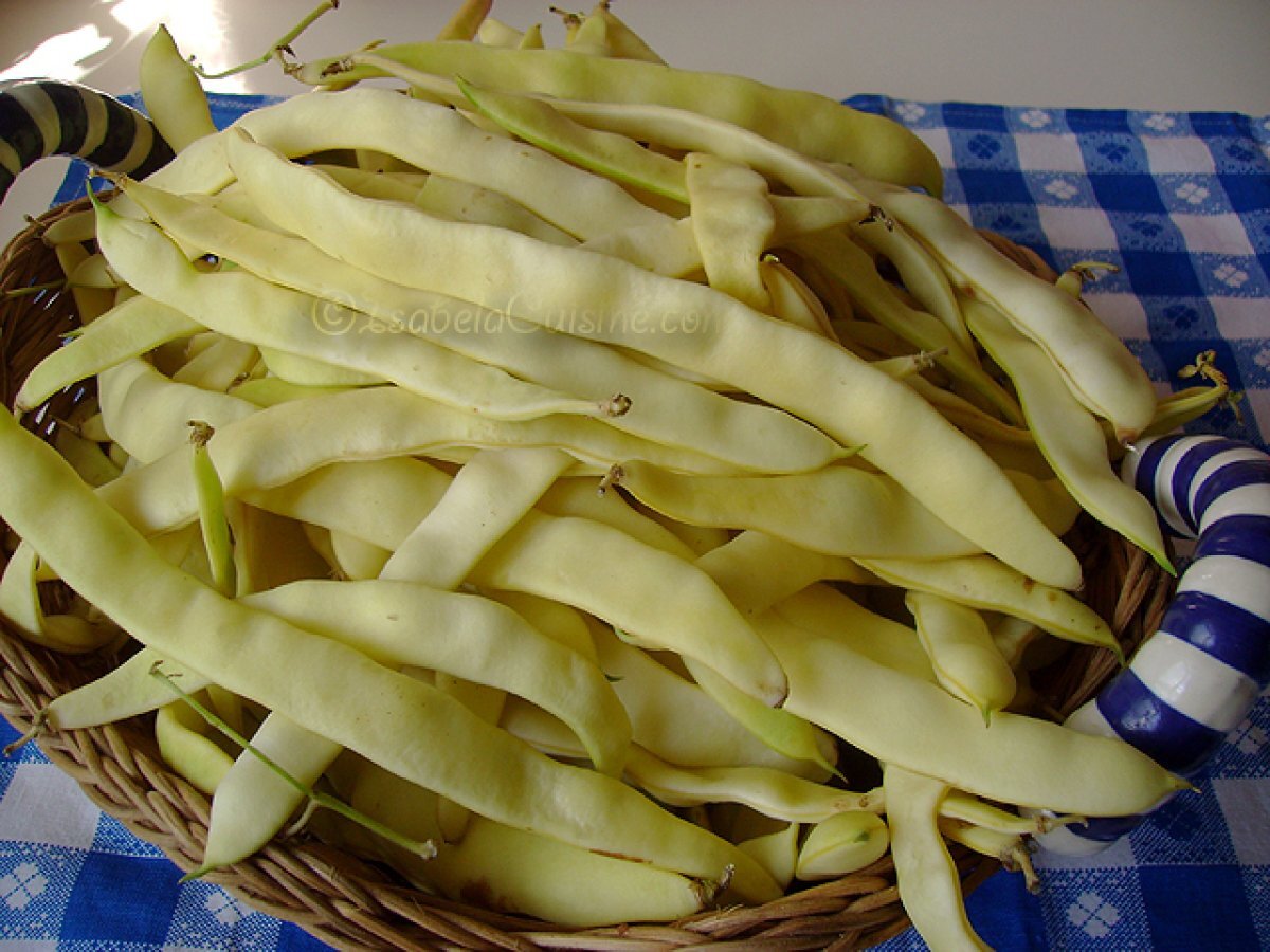 Rețetă de ciorbă de păstăi