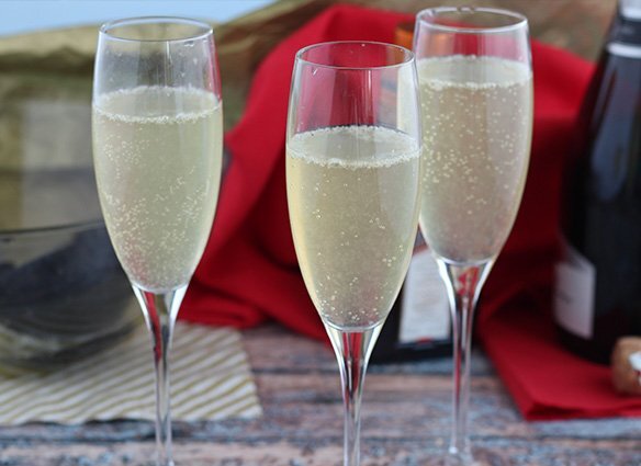 Cocktail sampanie - video reteta! - Rețetă Petitchef