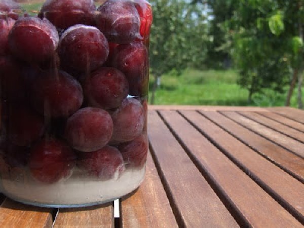 Rețetă compot de corcoduse roșii