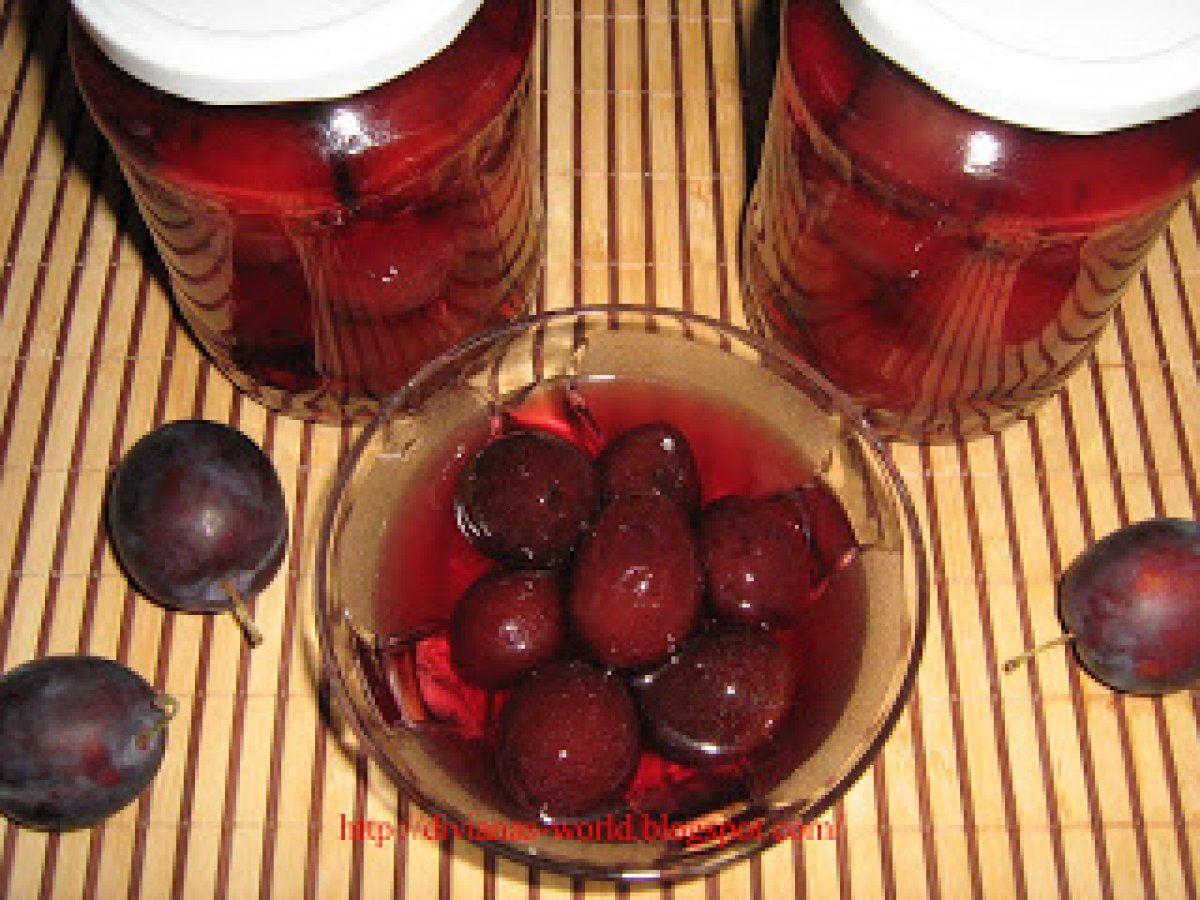 Compot de prune - Rețetă Petitchef