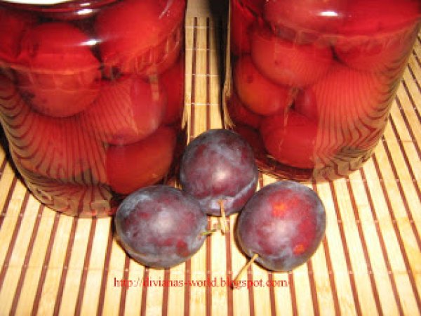 Compot de prune - Rețetă Petitchef