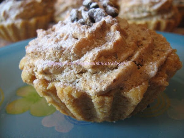 Rețetă de cosulețe cu nucă și gem de caise