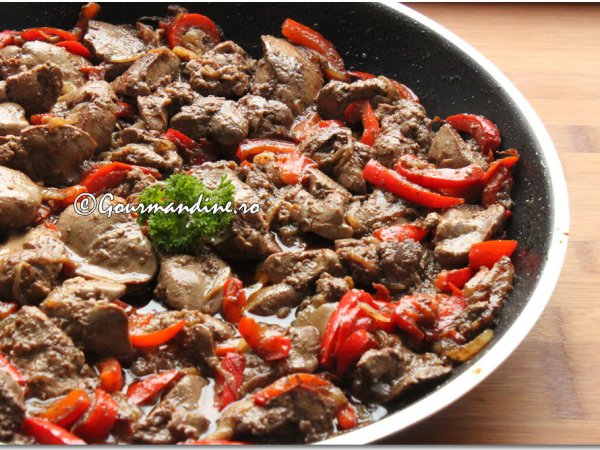 Rețetă de ficatei de pui cu legume