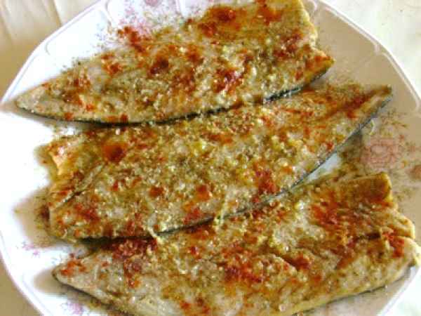 File de macrou cu brocoli si sos picant - Rețetă Petitchef