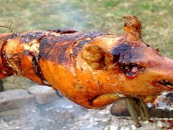 Rețetă friptură de porc la protap, simplă și gustoasă