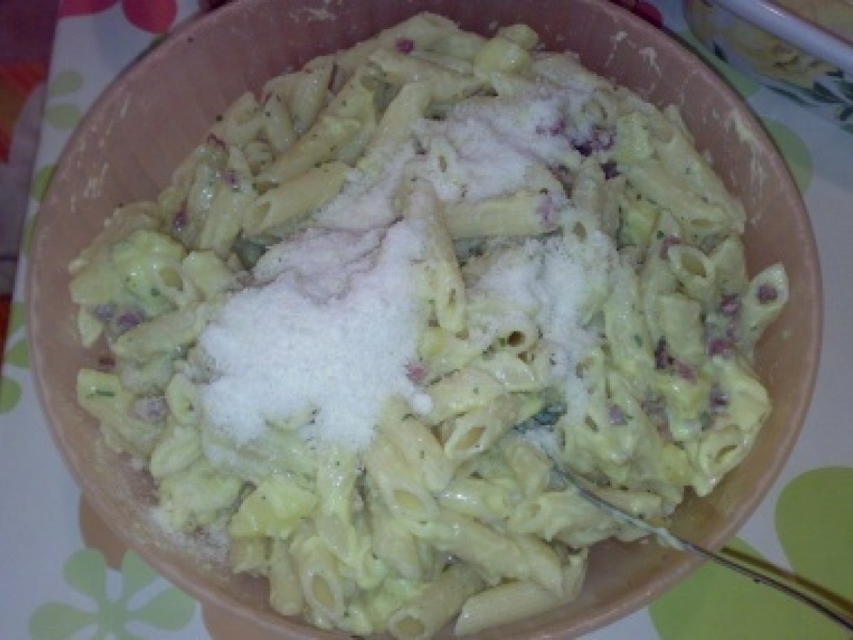 Gratin de paste cu cartofi si bacon - Rețetă Petitchef