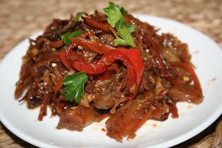 Legume stir-fry cu black bean sauce (pasta de fasole soia neagra ...