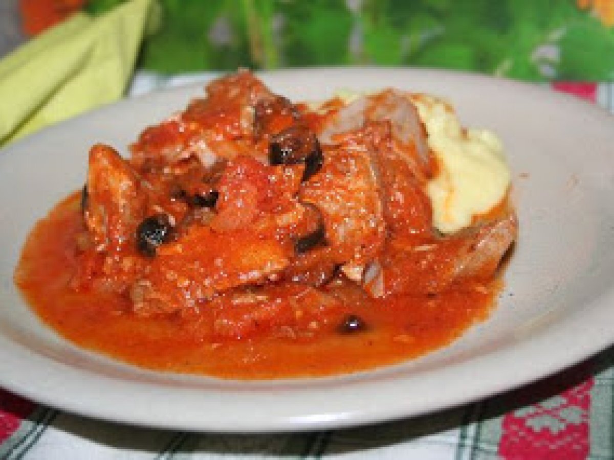 Limba de porc cu masline - Rețetă Petitchef