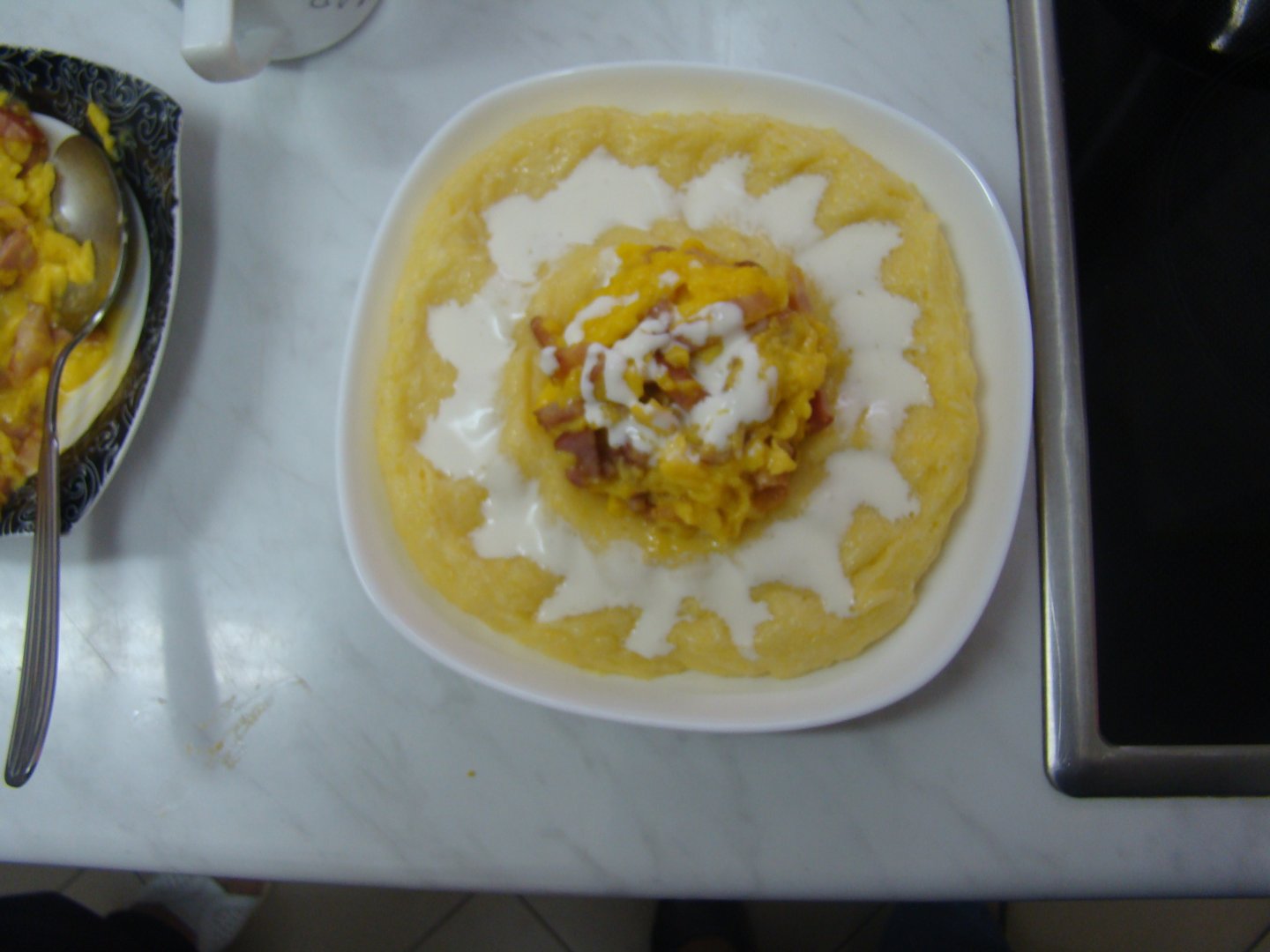 M.b.s. mamaliguta cu branza si smantana - Rețetă Petitchef