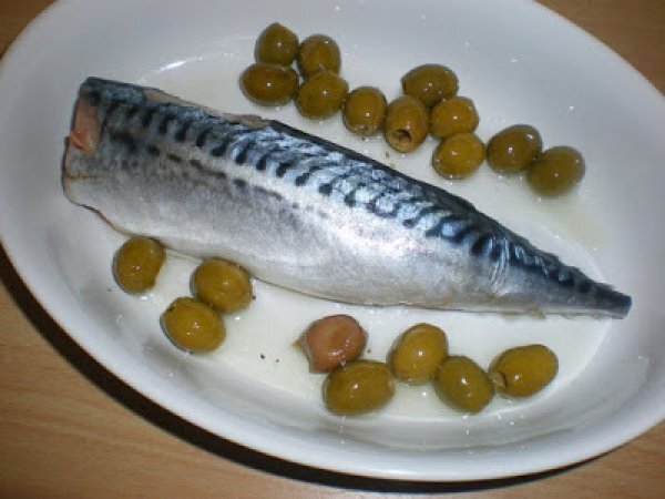 Macrou cu sos la cuptor - Rețetă Petitchef