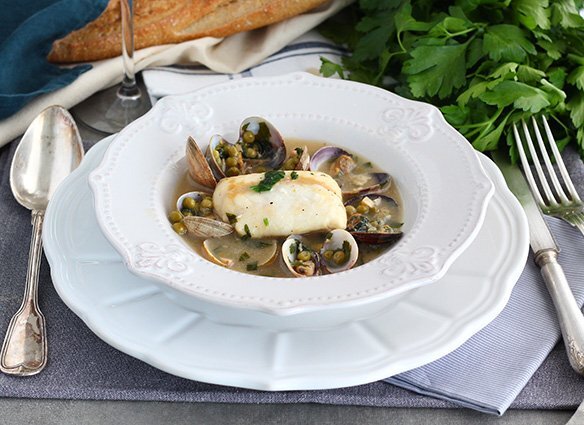 Merluciu cu scoici - Rețetă Petitchef