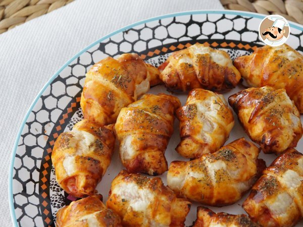 Rețetă mini croissante pizza cu șuncă și cașcaval