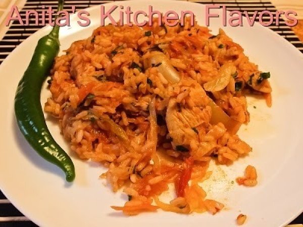 Rețetă orez chinezesc cu pui simplă și rapidă