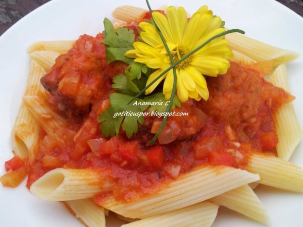 Paste cu sos de roșii - rețetă simplă și gustoasă