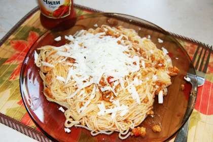 Paste de orez cu sos ragu' - Rețetă Petitchef