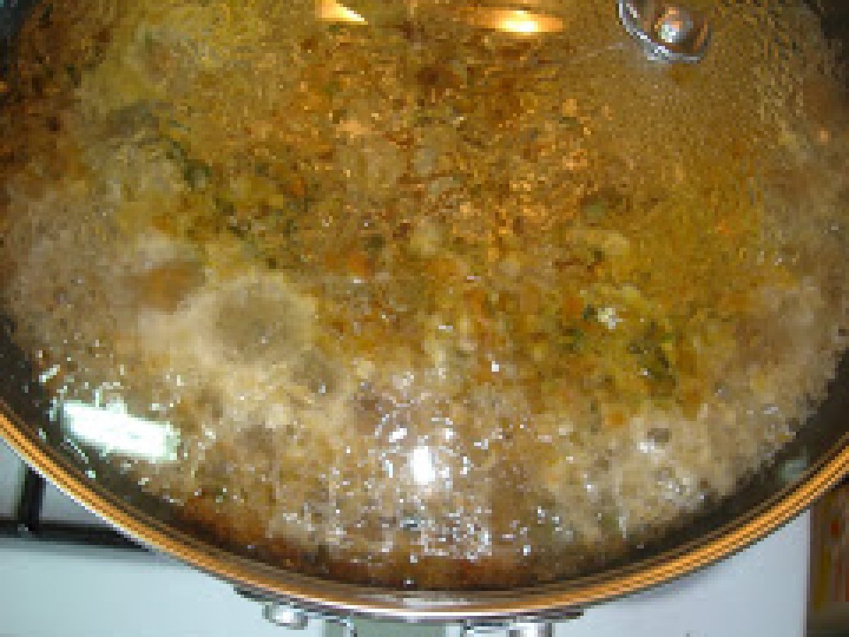 Pipote si inimi de pui cu mazare - Rețetă Petitchef