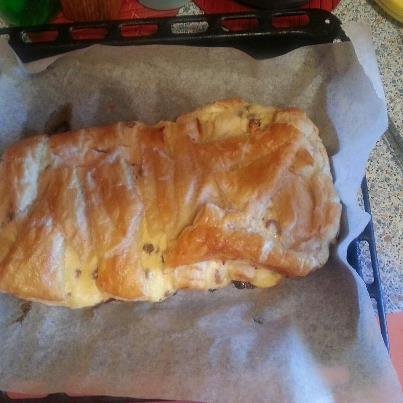 Placinta cu branza dulce si stafide - Rețetă Petitchef