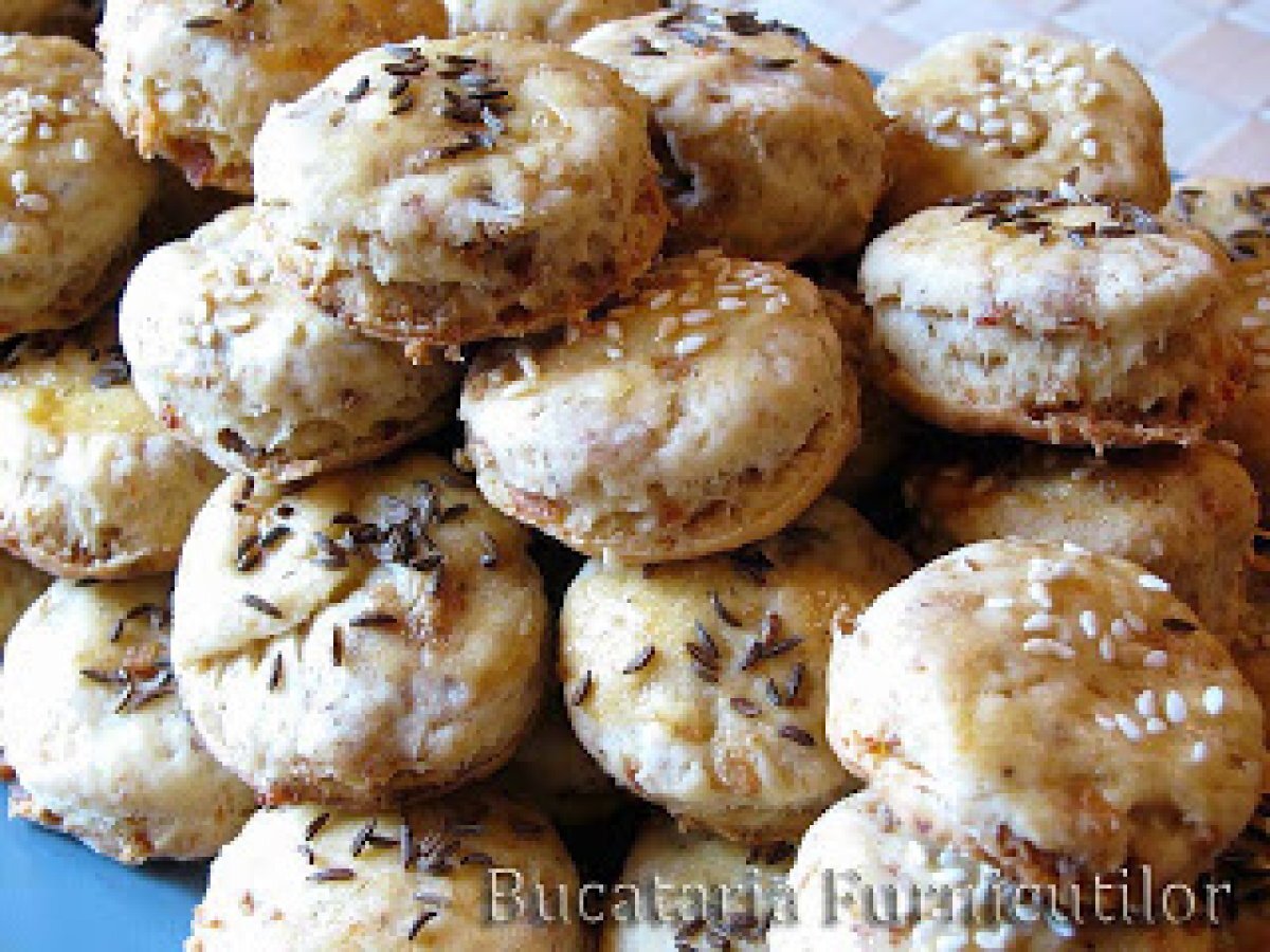 Pogacele cu jumari - Rețetă Petitchef
