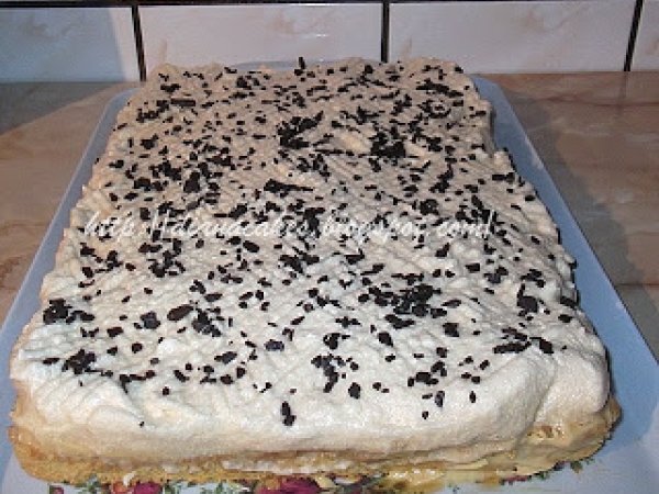 Prajitura cu bezea caramel - Rețetă Petitchef