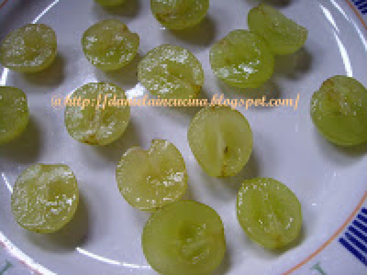 Prajitura cu struguri - Rețetă Petitchef