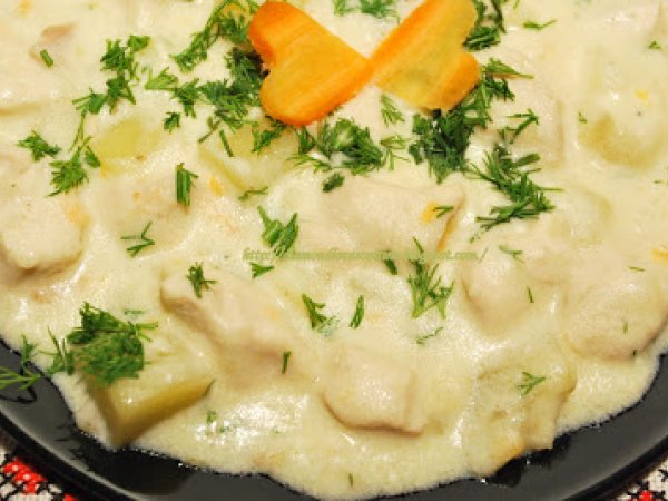 Rețetă de pui cu sos alb