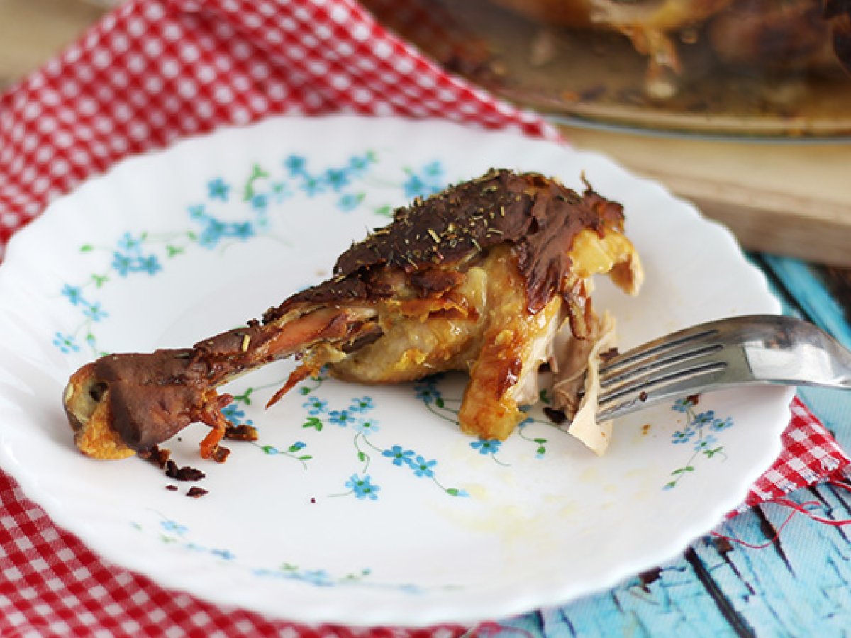 Pui in crusta de mustar si ierburi de provence - Rețetă Petitchef