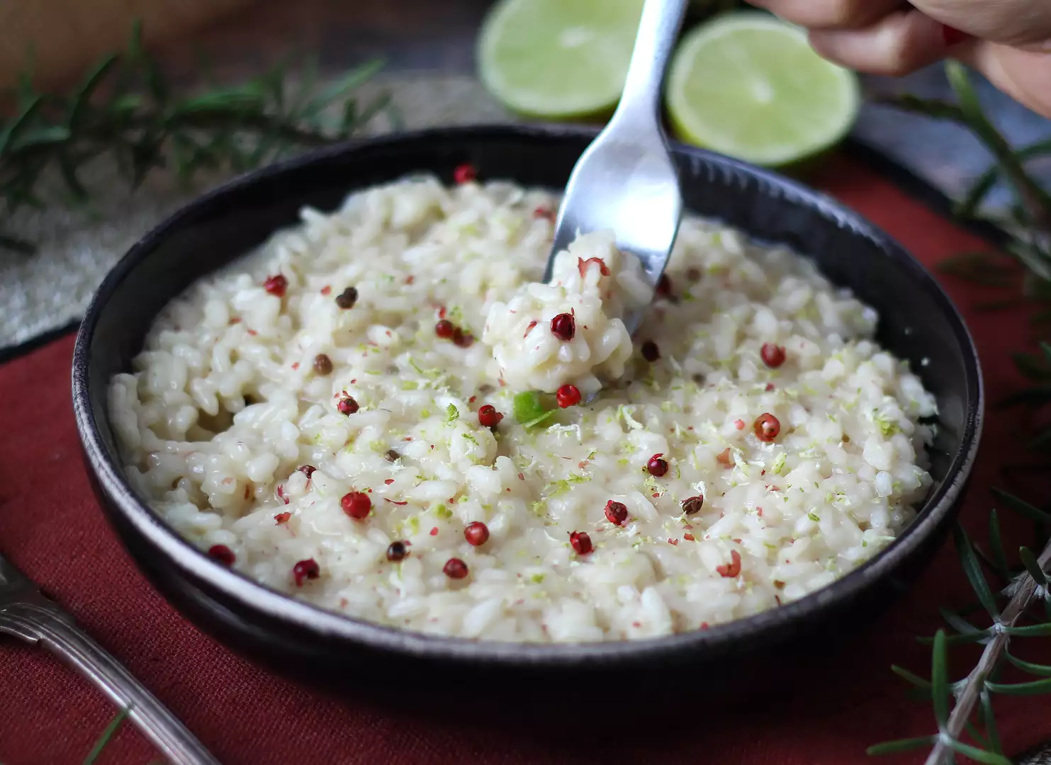 Risotto cu lime și piper roz: rețetă vegetariană elegantă pentru cine ...