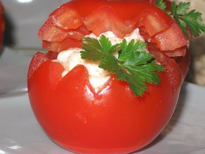 Rosii umplute cu salata de icre afumata - Rețetă Petitchef