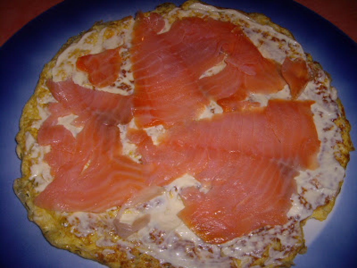 Rulada cu somon afumat/rotolo al salmone affumicato - Rețetă Petitchef