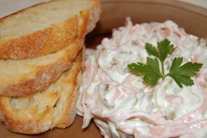 Rețetă salată cu șuncă presată simplă și gustoasă