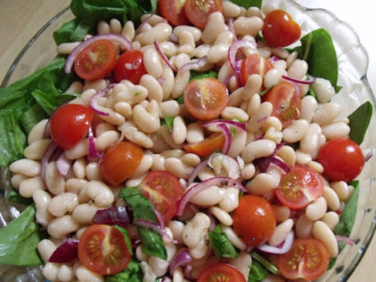 Salata de fasole alba (white beans salad) - Rețetă Petitchef