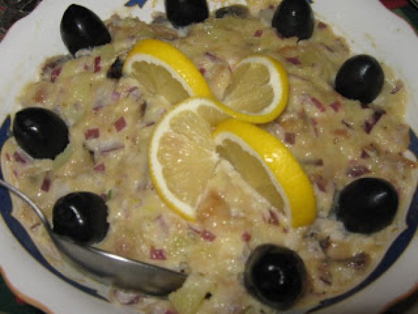 Salata de macrou afumat (batog) - Rețetă Petitchef